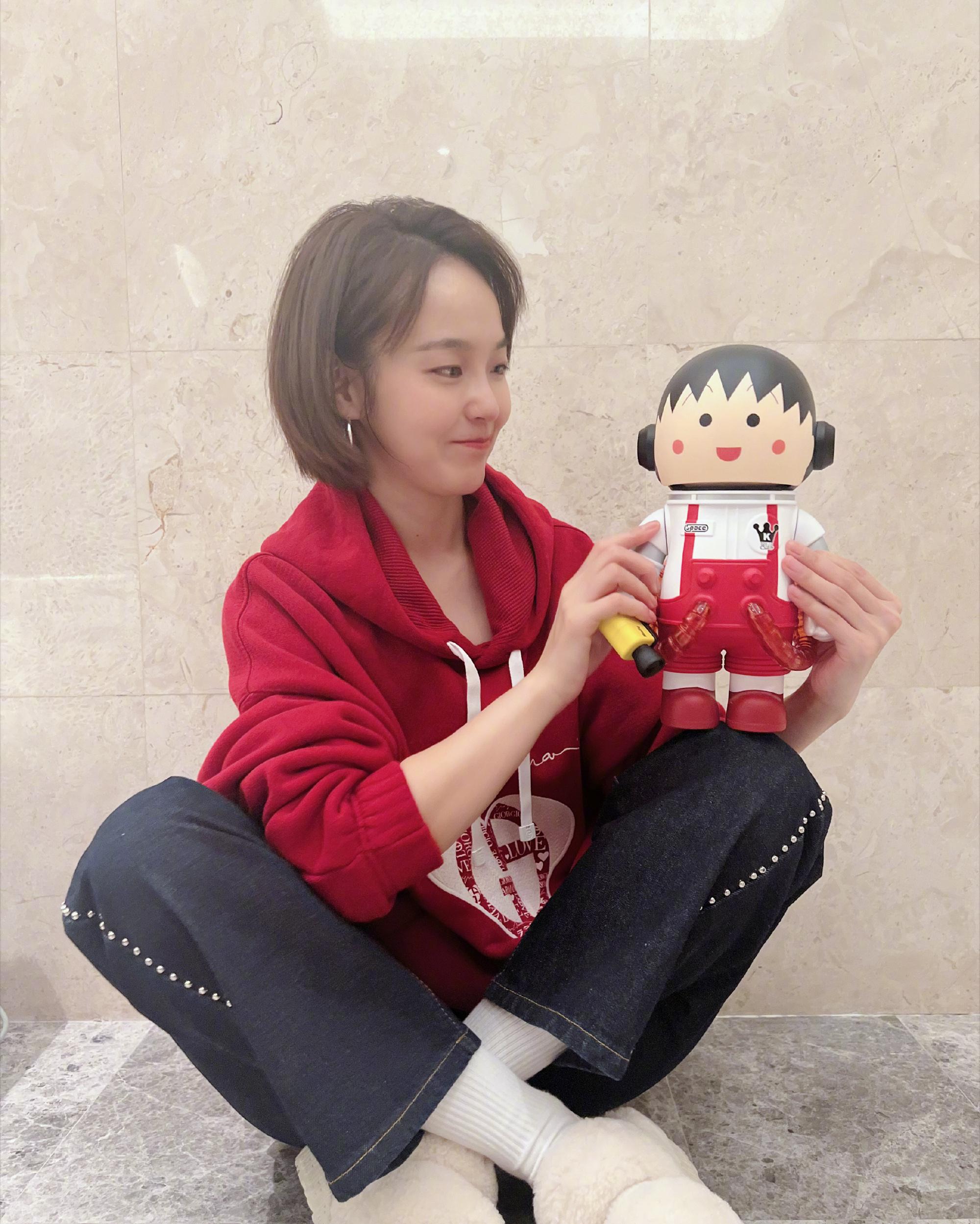 35-year-old Song Qian received a flower cake, and her friendship with ...