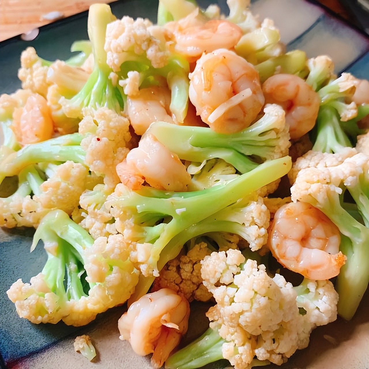 Teach you home-cooked and delicious fried prawns with cauliflower ...