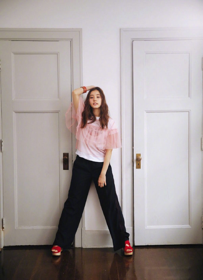 A fresh photo shoot on Xinmu Yuko Street - iNEWS