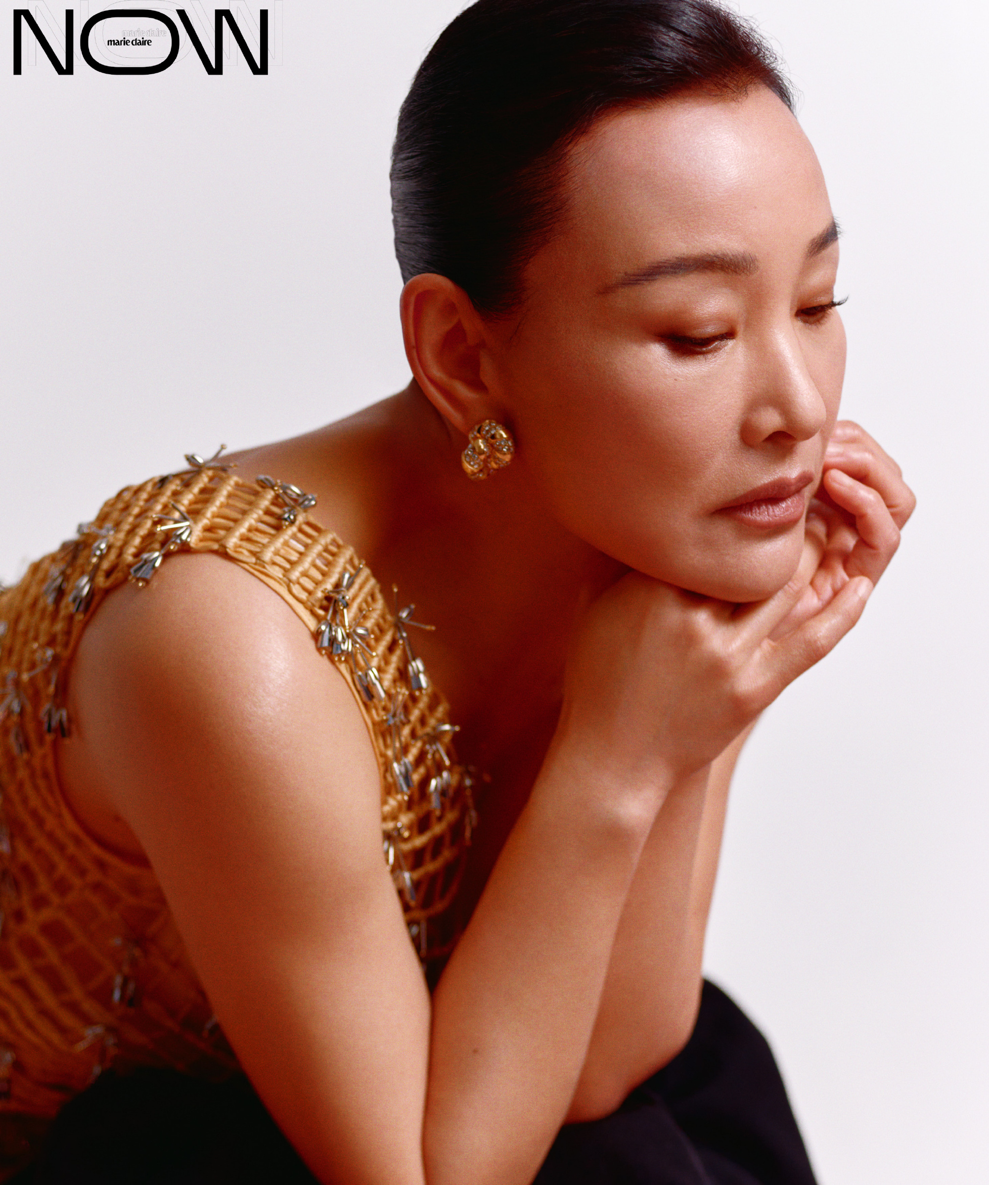 61-year-old Chen Chong appeared on the cover of "Marie Claire NOW ...