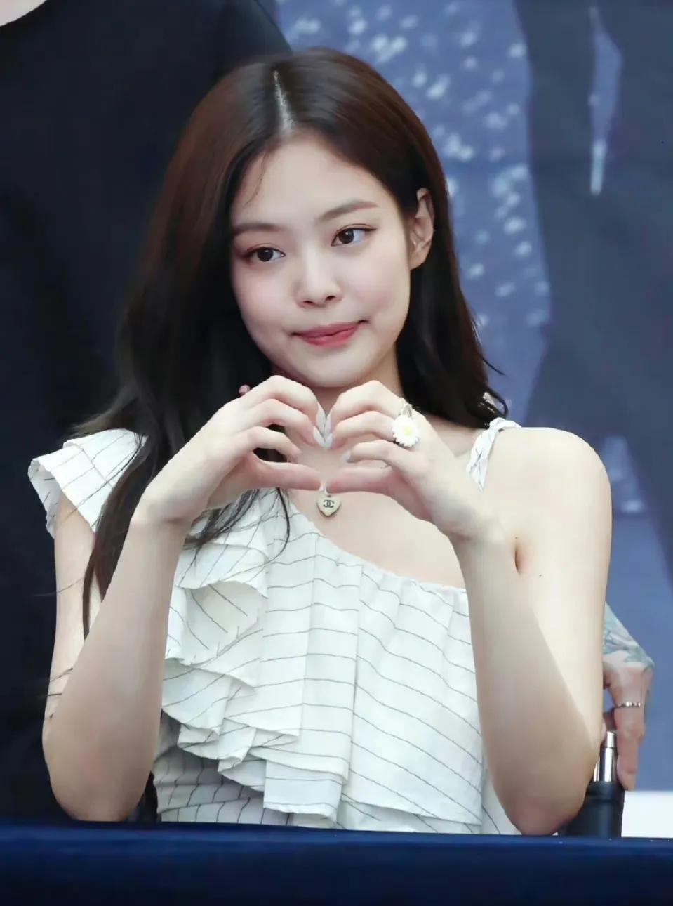 Korean superstar Kim Jenny is unparalleled - iNEWS