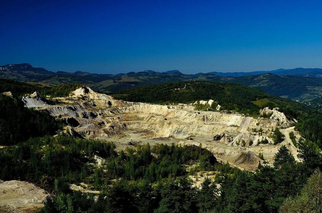 Mining production declines for 7th straight month!What happened to ...