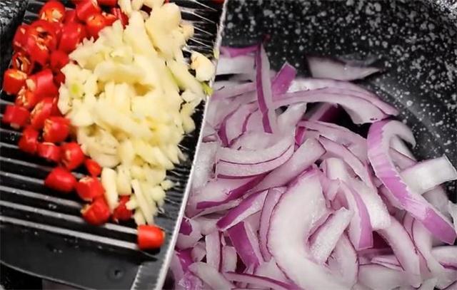 How to make cold onions more delicious, teach you a few tips ...