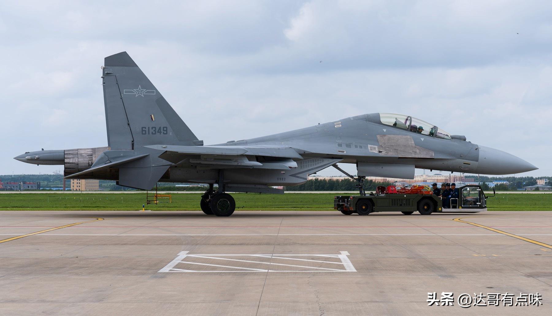 Why is there a big patch on the fuselage of J-16? This alloy skin is ...