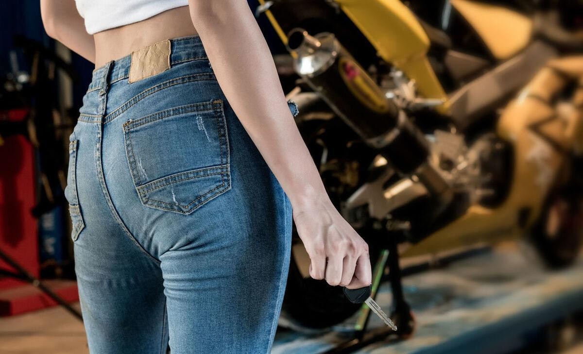 Do you have sagging buttocks and loose legs? A set of buttocks and leg ...
