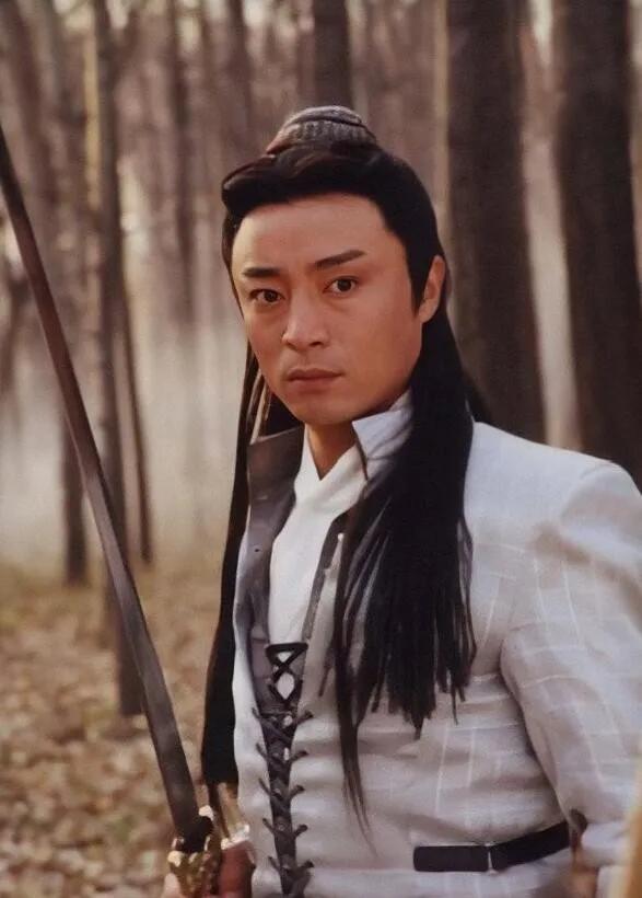 He is a veritable "professional hero", but his name is little known ...