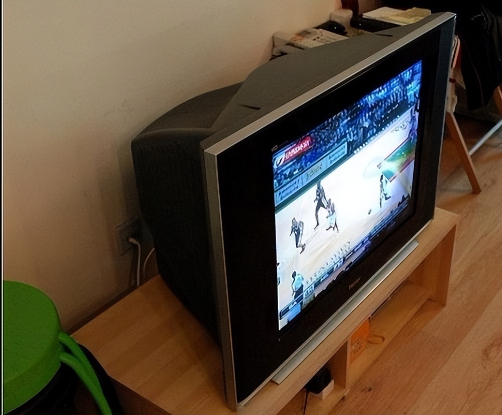 Today I received two TV sets and a computer for 90. Guess how much I ...