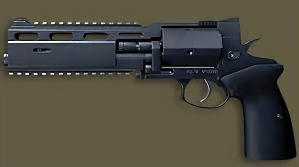 RSh-12.7 Russian Large Caliber Revolver - iNEWS