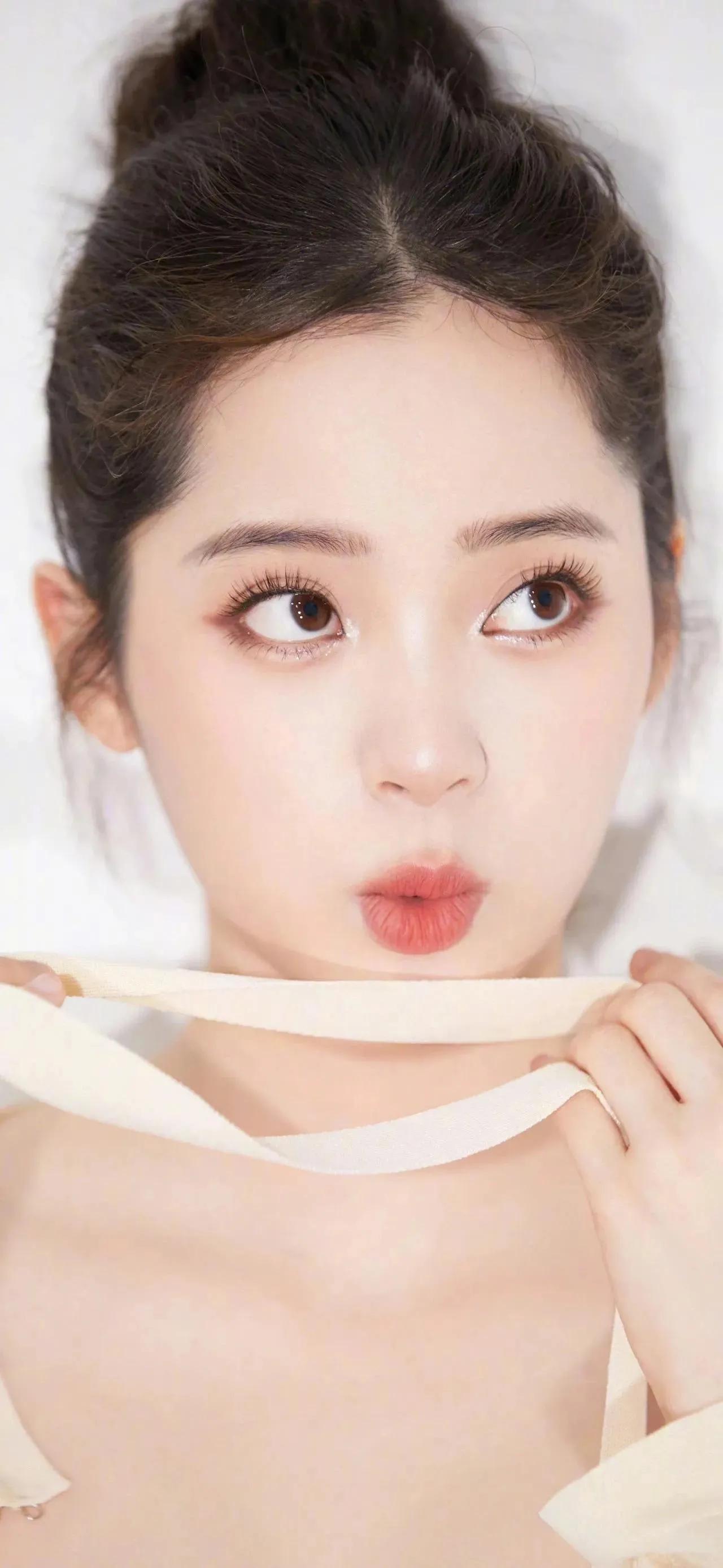 beautiful starlet - iMedia