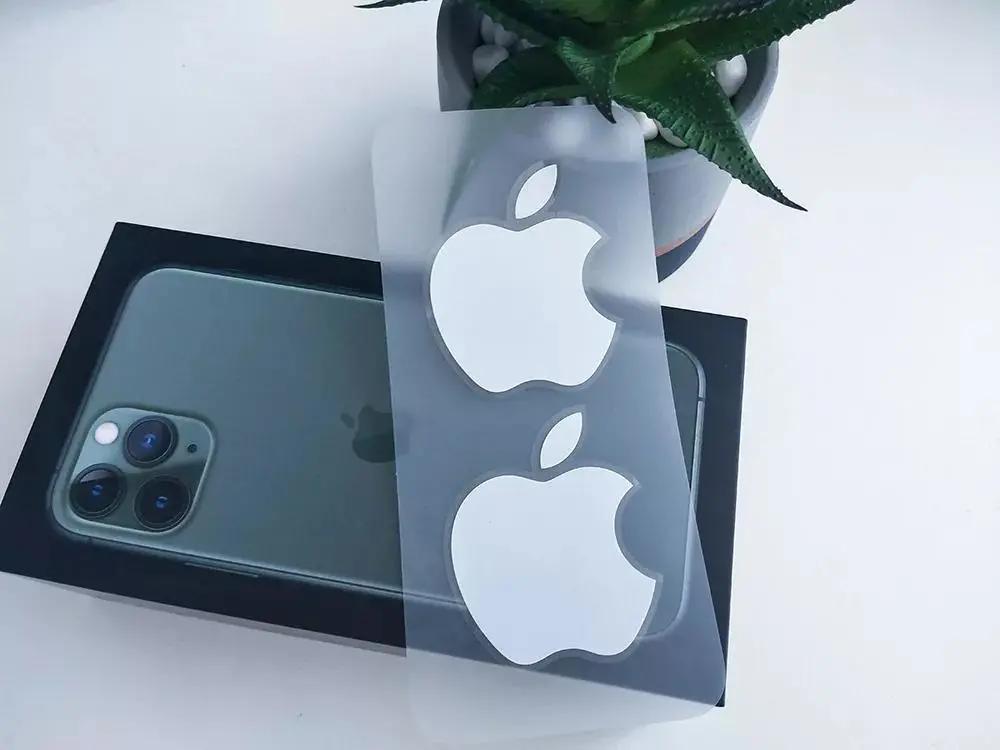 Why are there two stickers in the iPhone box?You may not know if you ...
