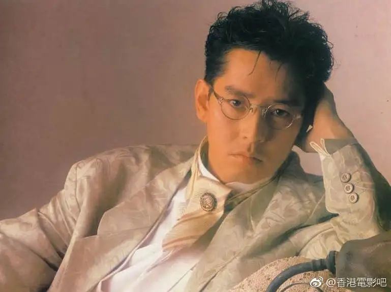 Hong Kong's top ten handsome male singers in the 1990s, Louis Koo is on ...