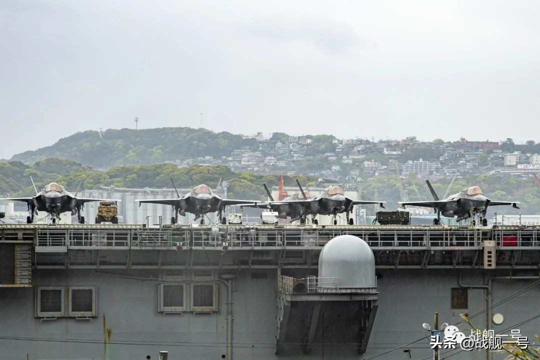 Under the "active and encircled" situation, the USS "Nimitz" formation ...