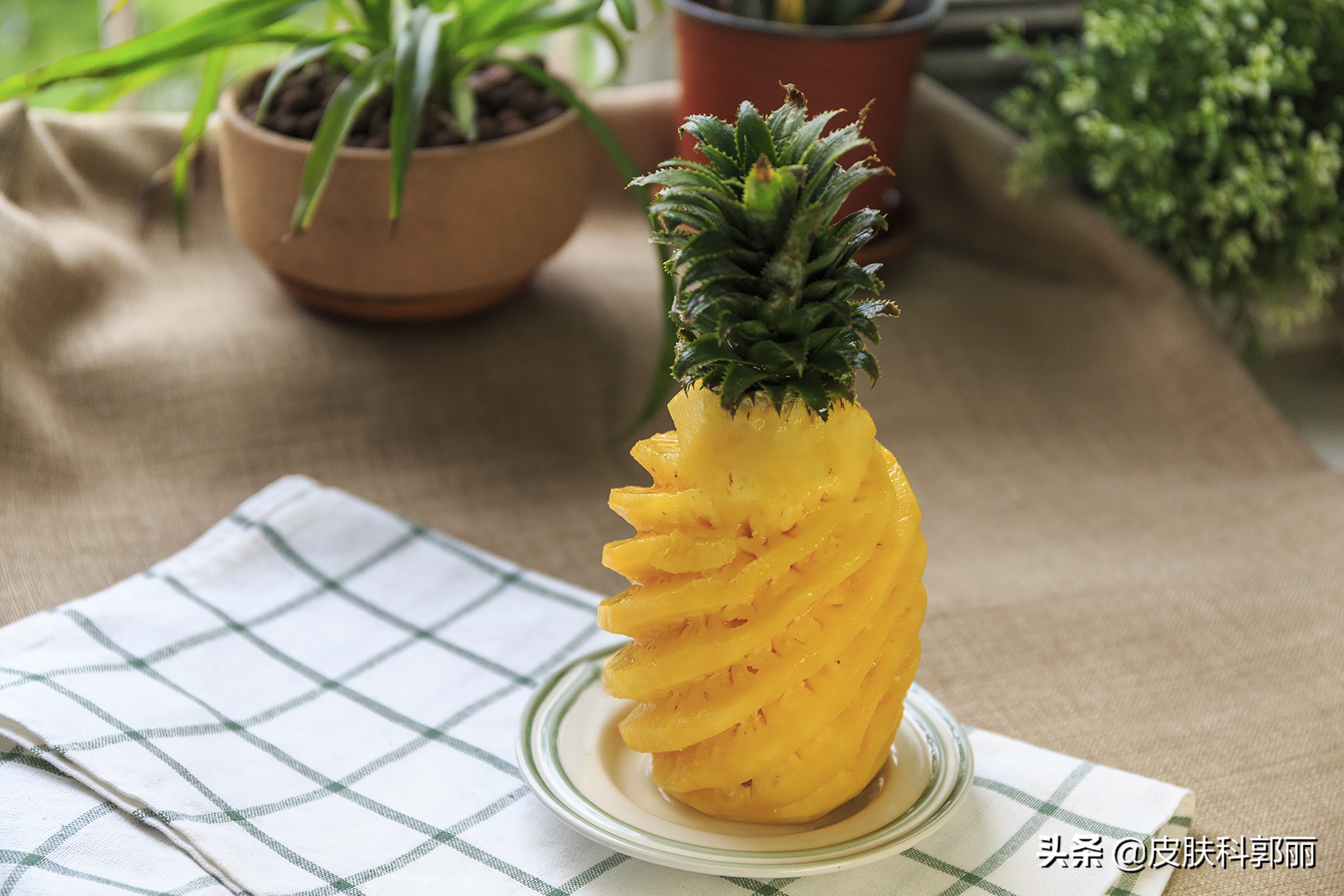 Pineapple; can psoriasis patients eat it? - iNEWS