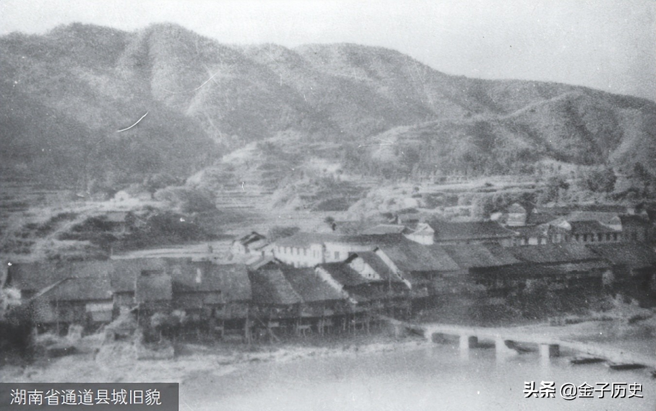 At the Zunyi Conference in 1935, who turned the tide and cast a key ...