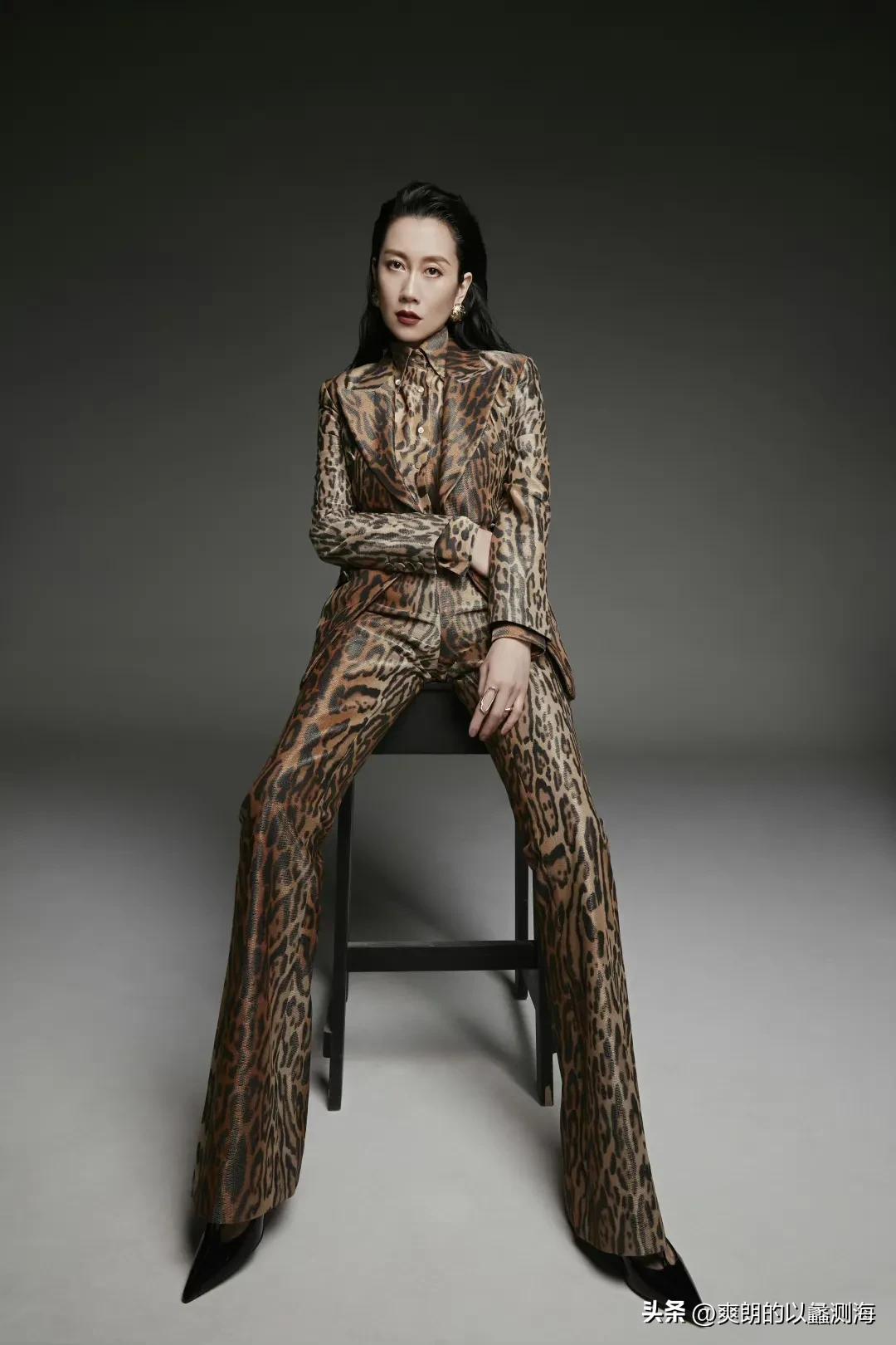 Beauty in the Torrent:Wen Zhengrong - iMedia