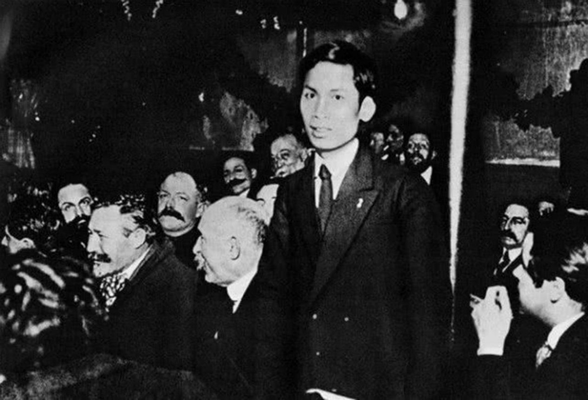 When Ho Chi Minh died in 1969, Zhou Enlai urgently telegraphed the ...