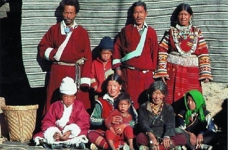 "Polyandy" is popular in Nepal: if brothers marry a wife together, who is the head of the family ...