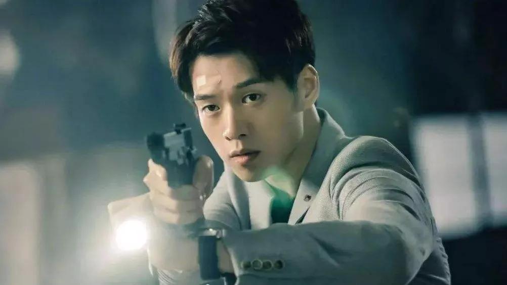 High-profile young actor Wei Daxun - iMedia