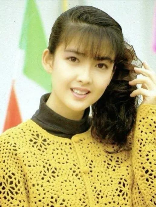 Classic pictures of Zhou Huimin's temperament and beauty - iNEWS