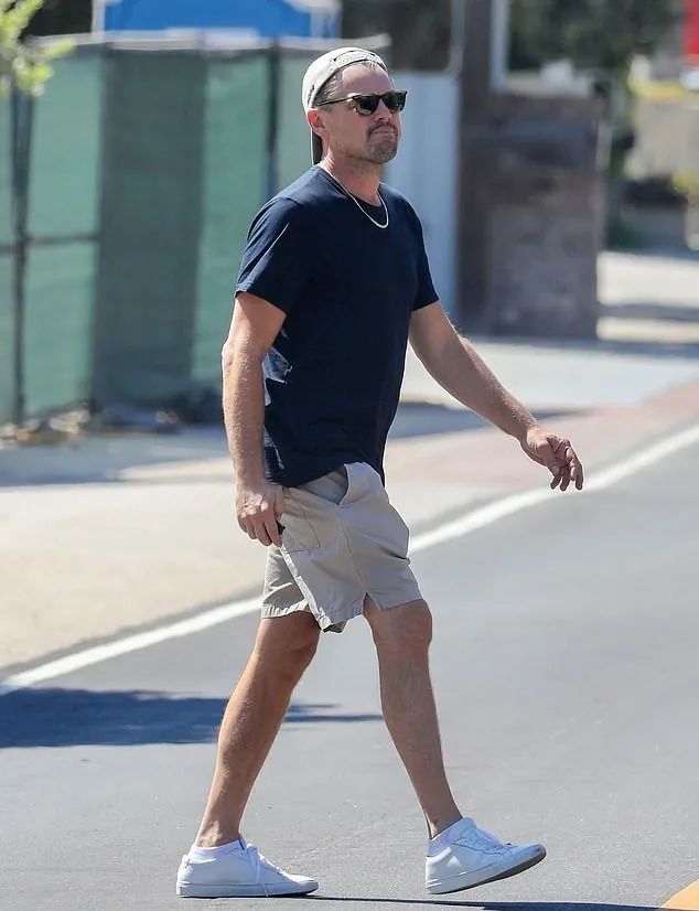 Xiao Li Zi just broke up with his 25-year-old girlfriend and found a ...