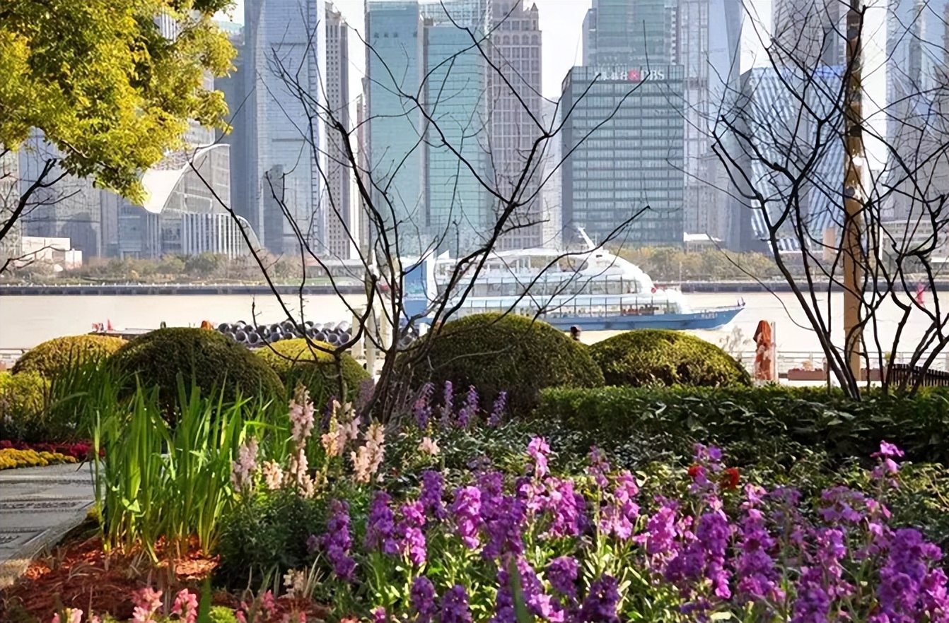 North Bund Riverside Green Space - iNEWS