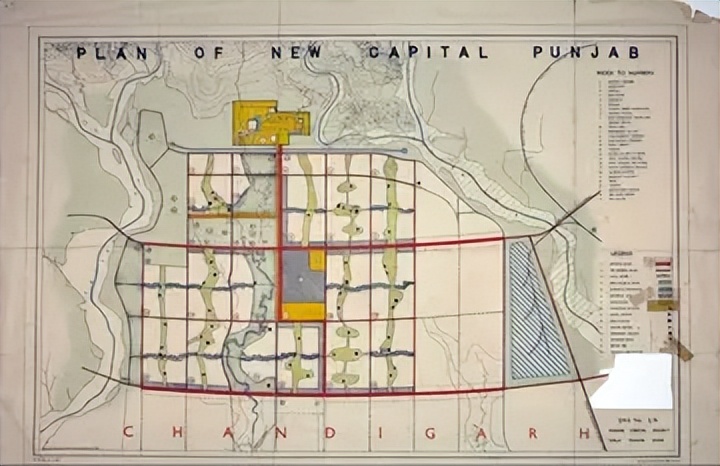 Geometric Analysis of Plane Patterns of Ancient European Cities - iNEWS