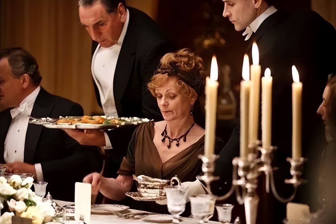 The Evolution and Challenge of British Social Etiquette and Custom: Cultural Inheritance and the ...