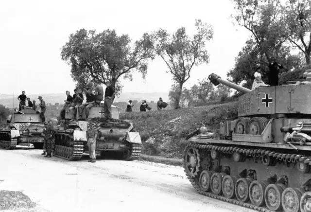 The life and death rescue of comrades in the Kanev salient - Manstein ...