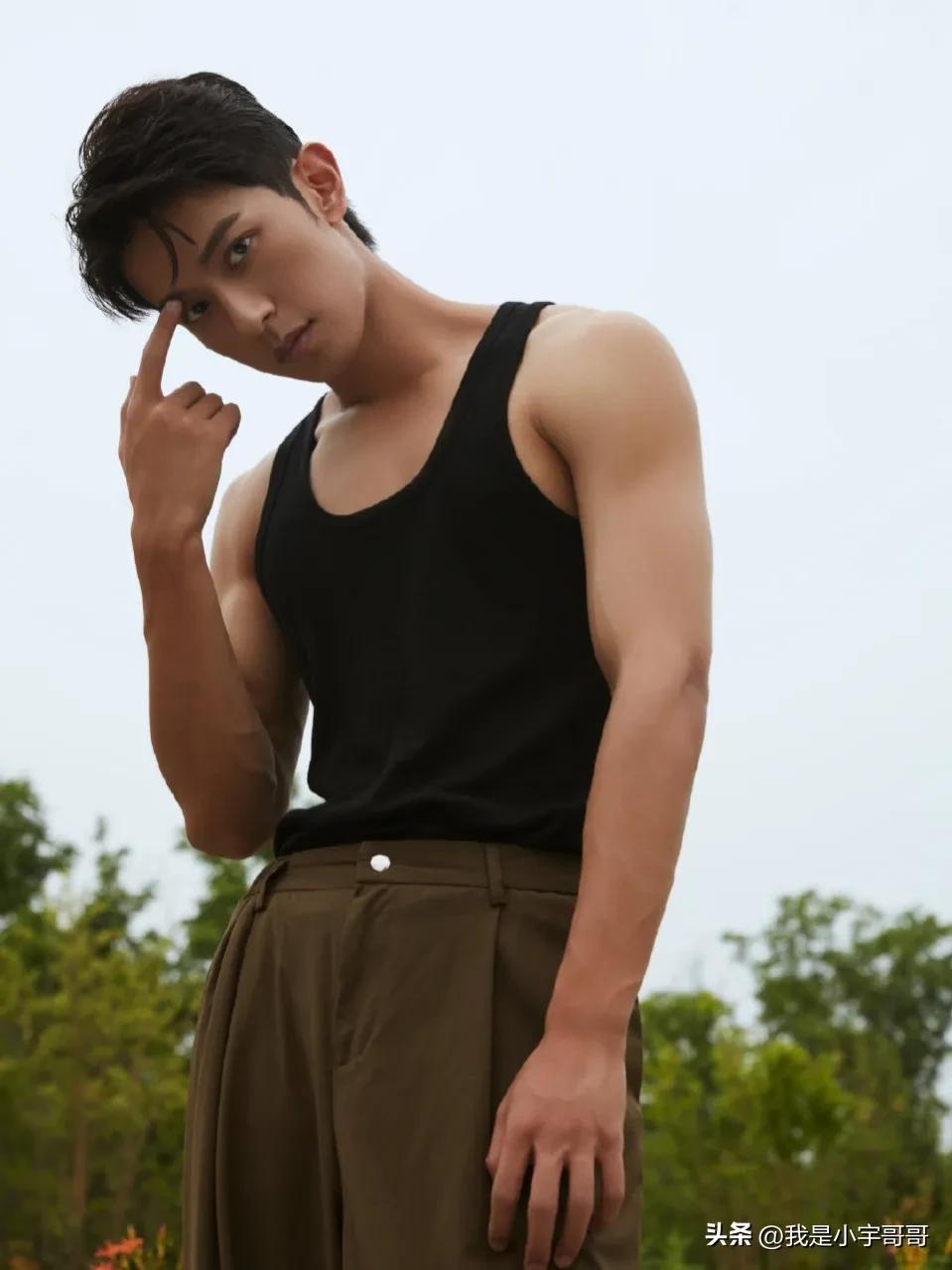 "Iron Will" starring Li Peien is not only a model worker of steel, but ...