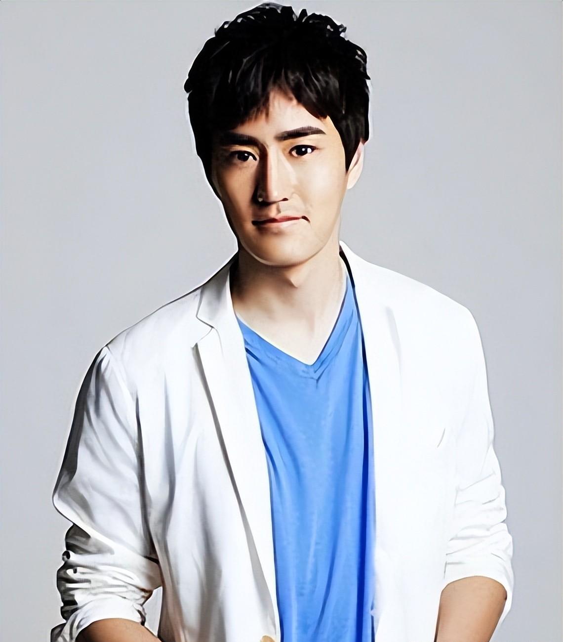 Eight pairs of low-key celebrity fathers and sons. Fan Shaohuang is ...