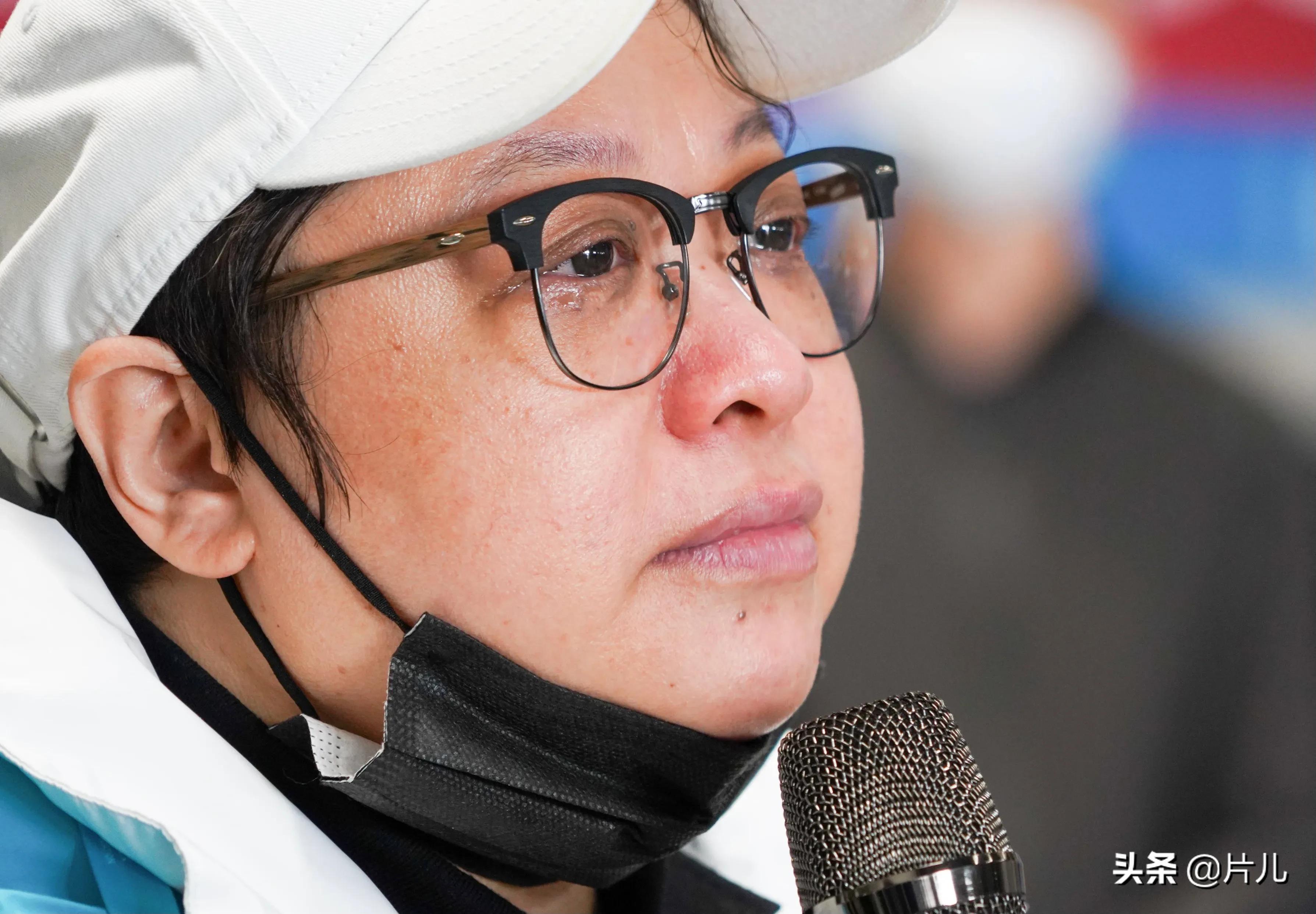 Han Hong organized stars to donate money to Xi'an, and 27 stars ...