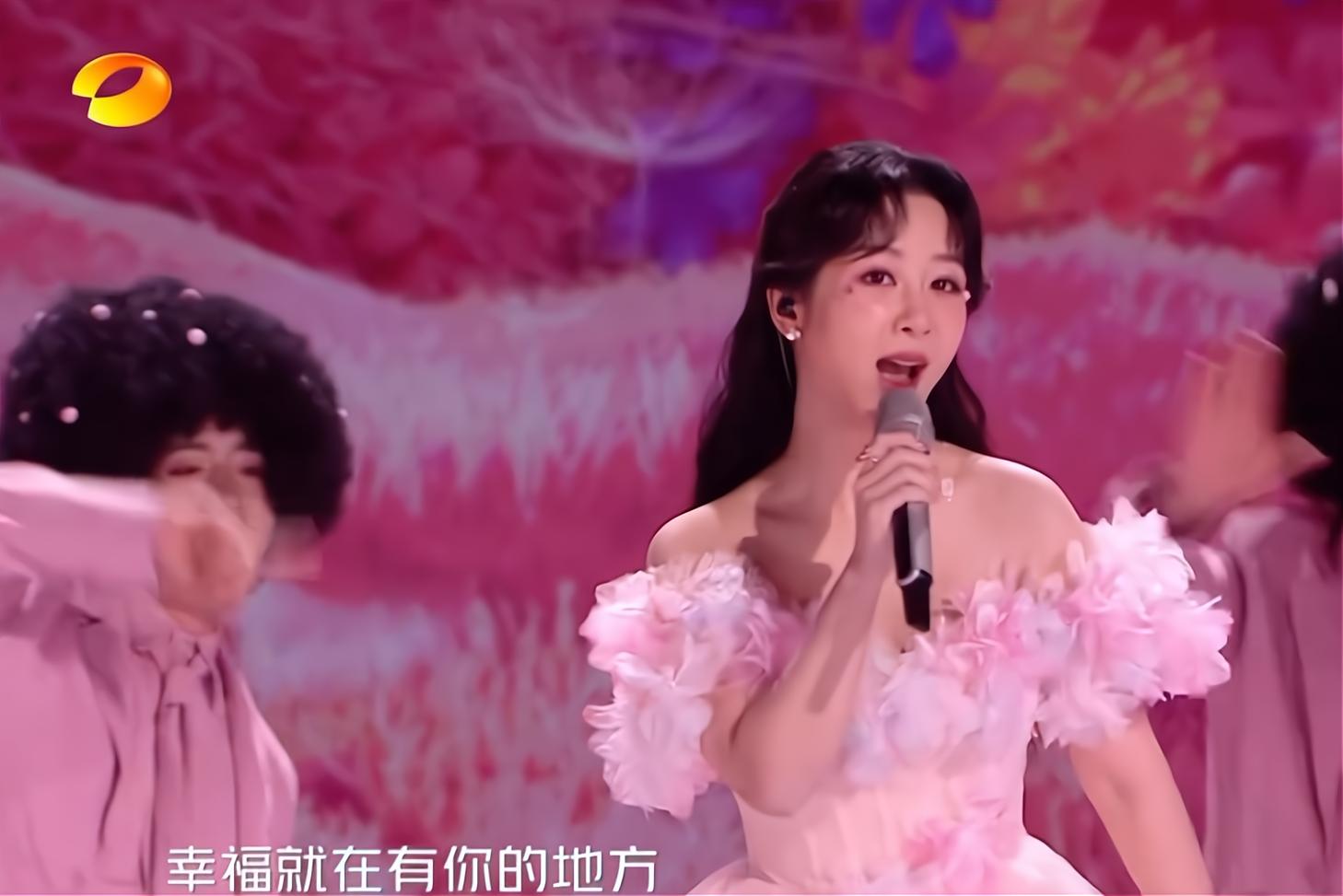 It's too outrageous, fake singing is also shameless to boast of ...