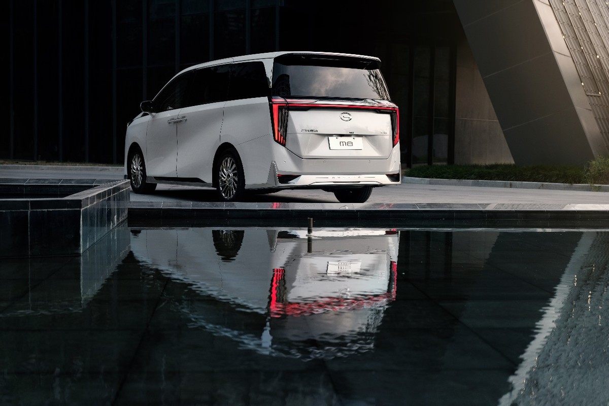 What kind of car should a Chinese boss take?This luxury MPV is worth ...