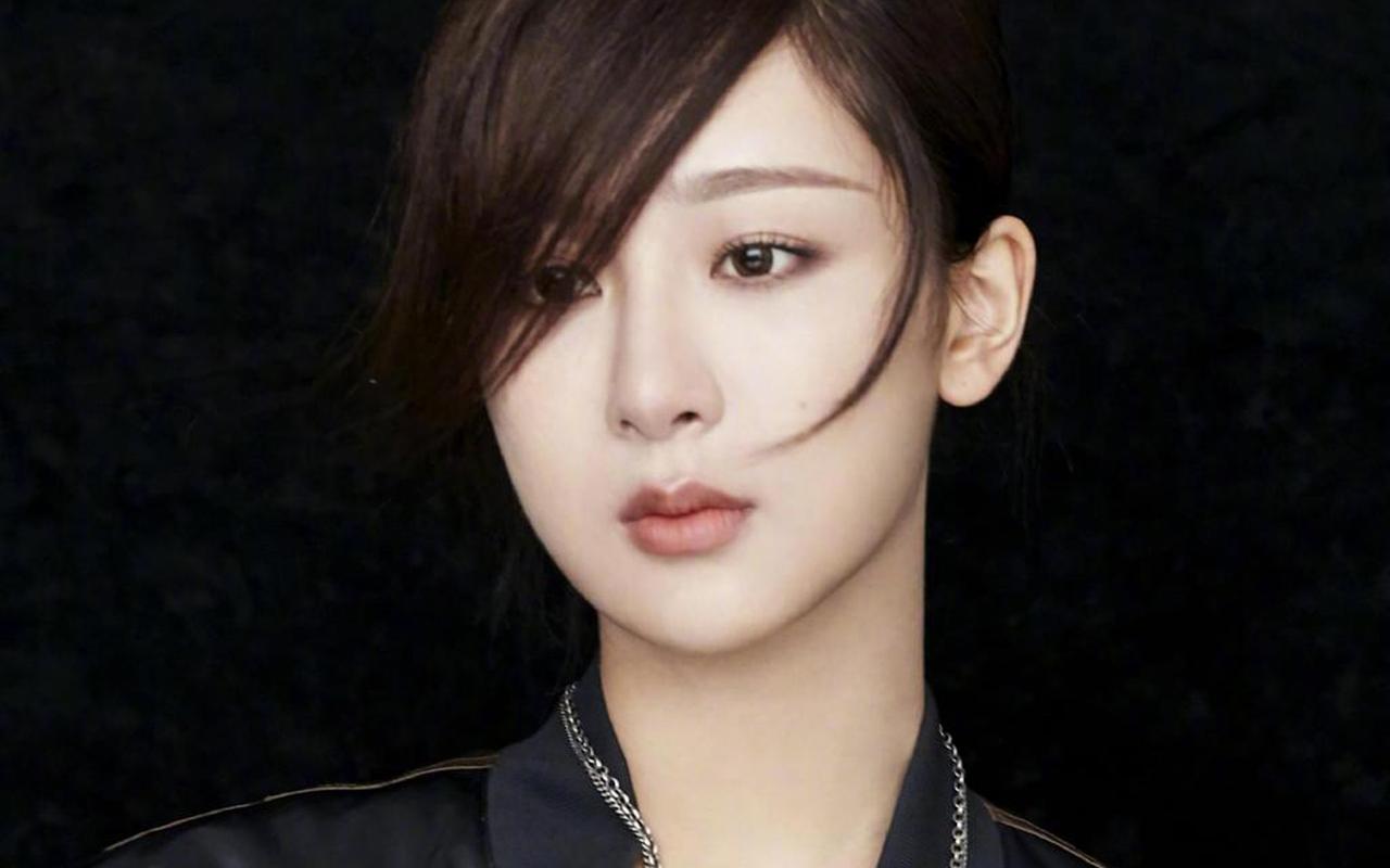 2022.1.4 entertainment breaking news: Karry Wang, Hu Ge, Yang Mi, Li ...