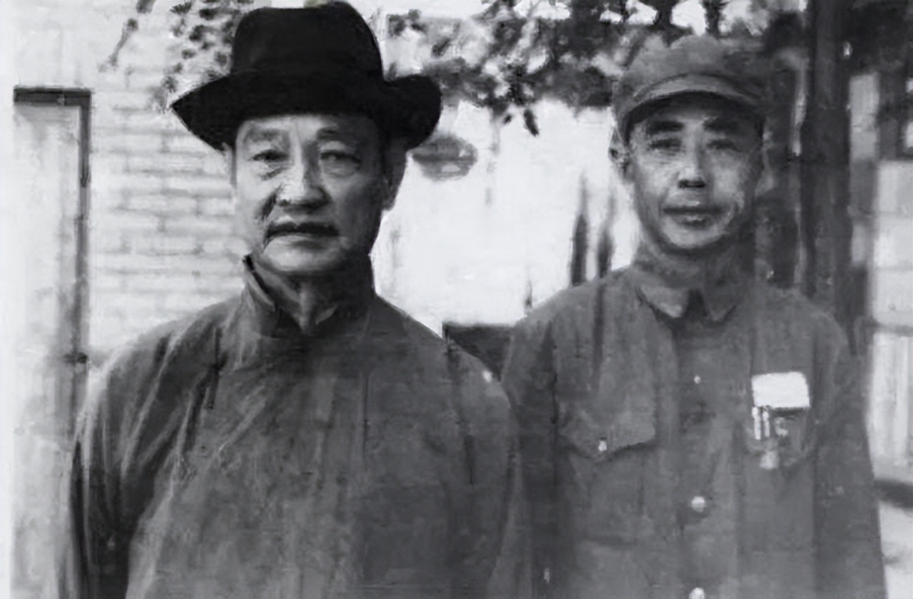 The memorial service for Cheng Qian in 1968 was attended by both ...