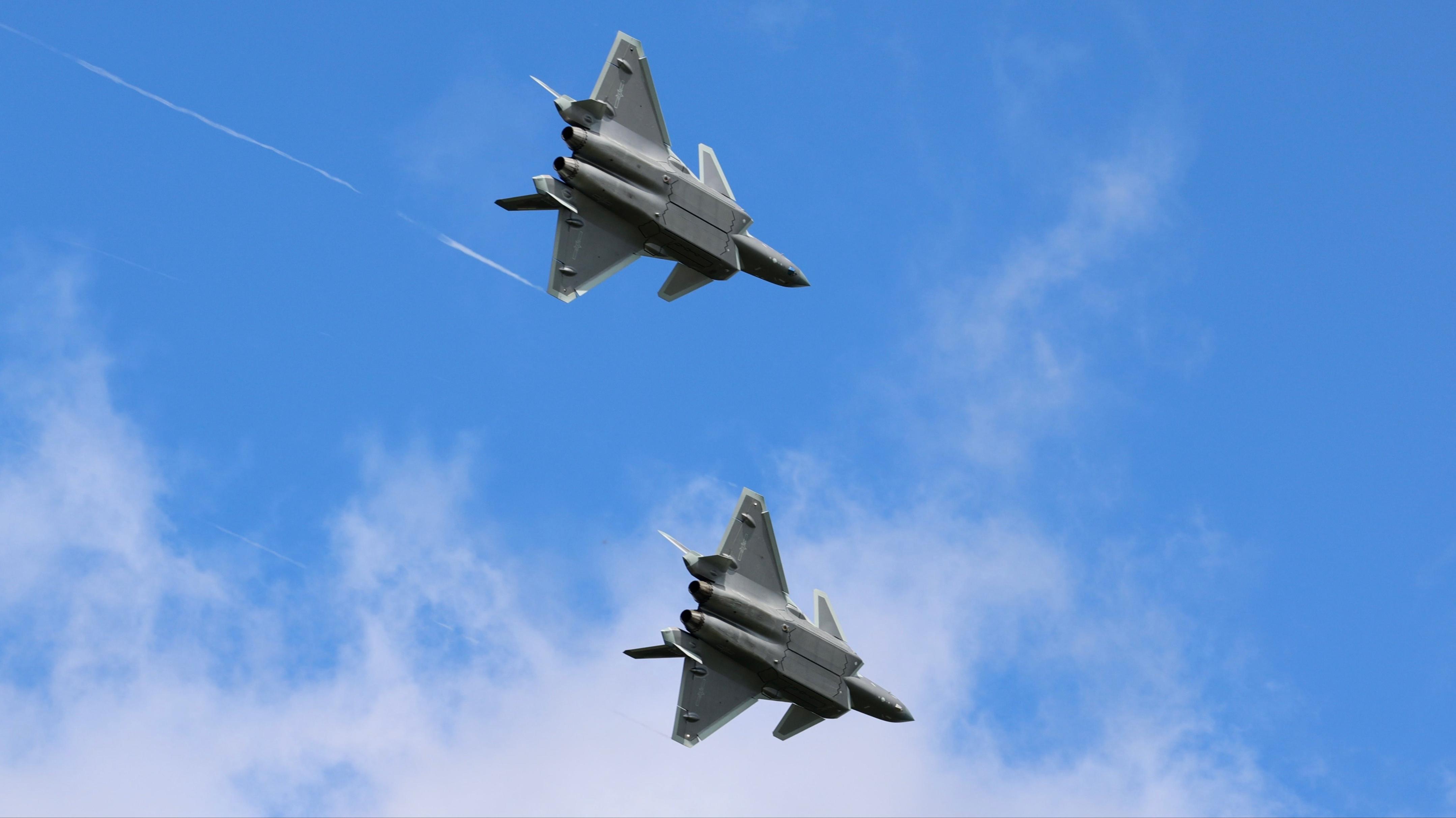 J-20 pilot Li Debing faced the U.S. military: You can't hit the first ...