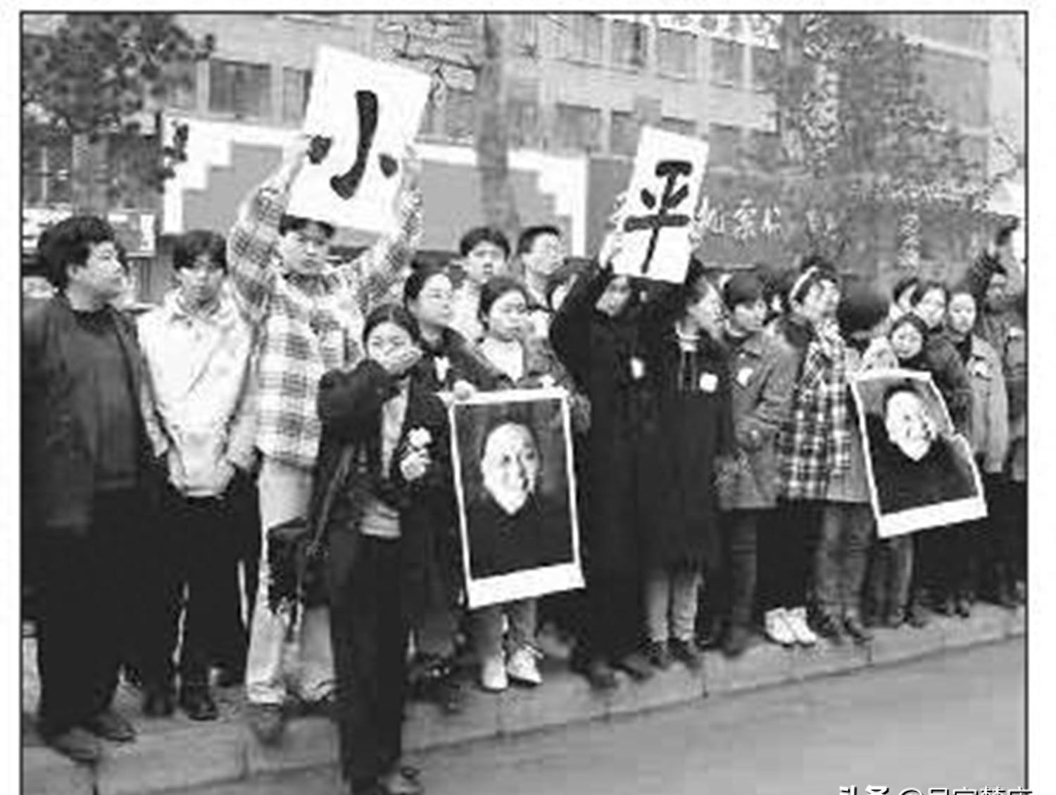 Before and after the death of the great man Deng Xiaoping - iMedia