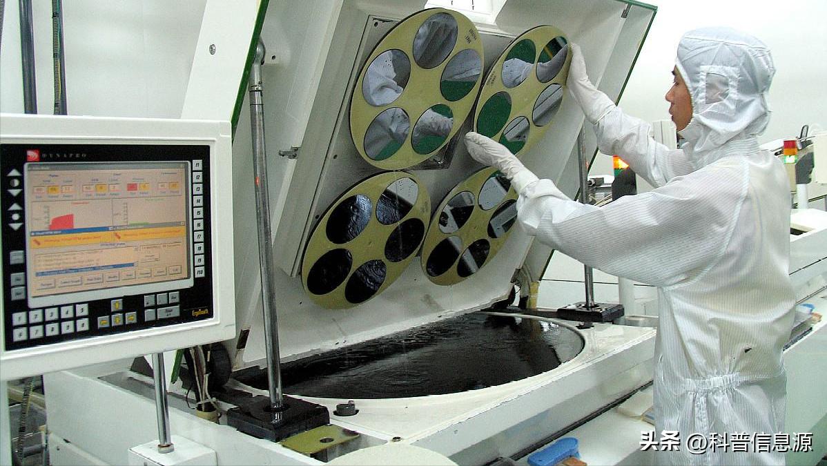 The era of EUV lithography machines is over: ASML officially announced ...