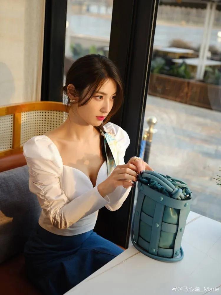 Ma Xinrui has a perfect figure, protruding forward and backward, making people unable to look ...