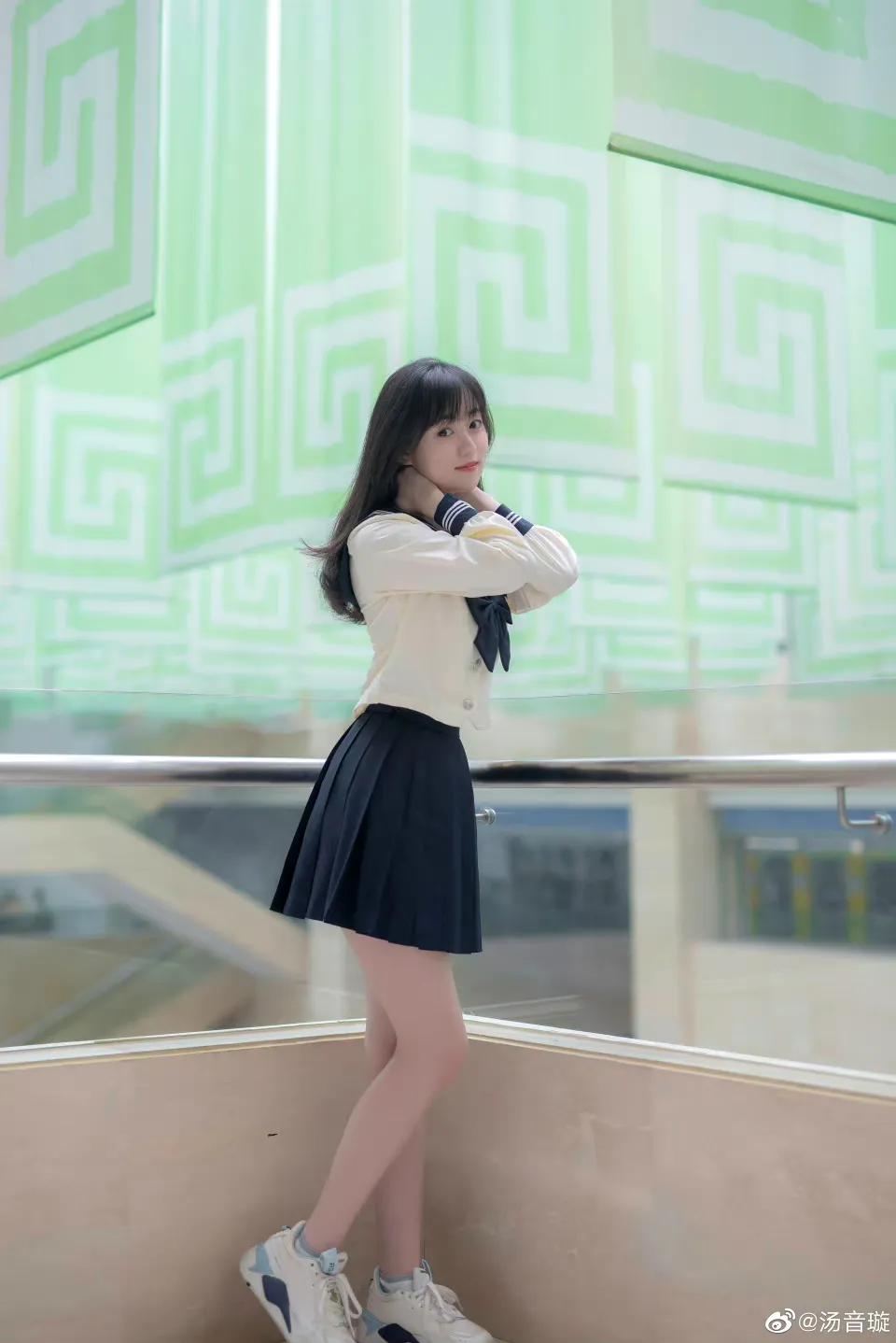 Photo sharing of pure and clean girls in student attire! - iNEWS