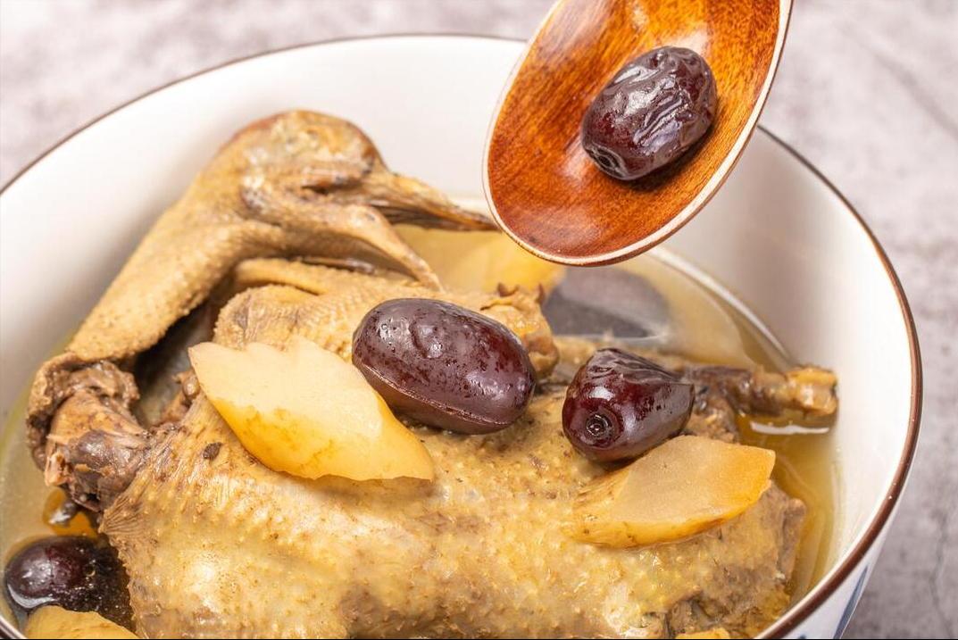 Do you want to blanch the stewed pigeon soup? The old nanny shared 2 ...