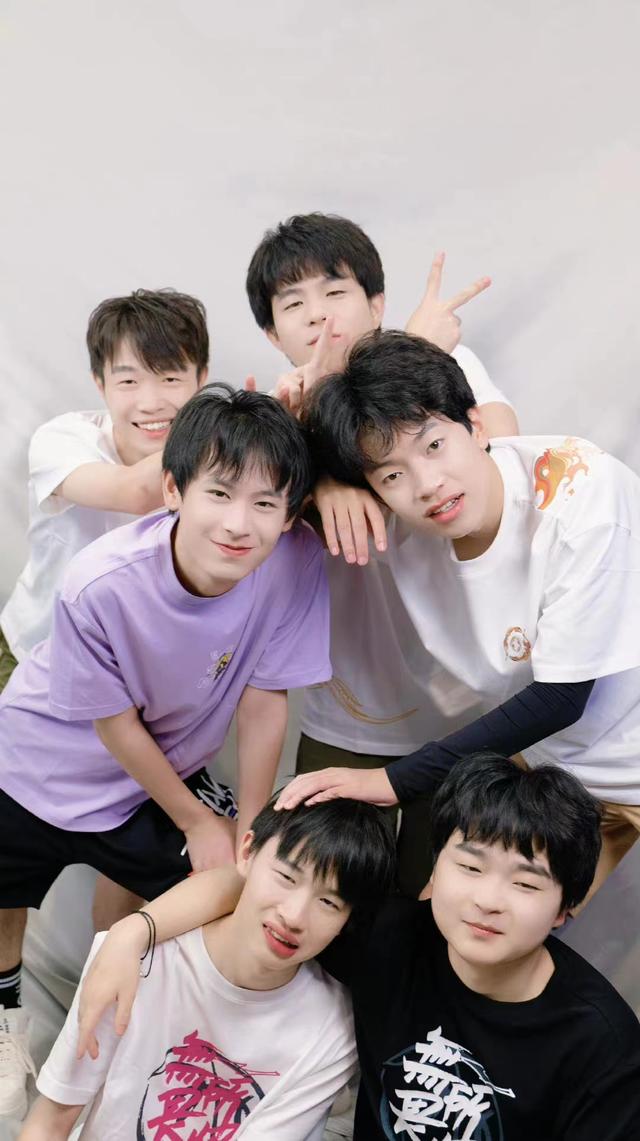 TTG vs. Hero poster released: TTG hangs NB in the air, Hero has a slight advantage with 3 wins ...