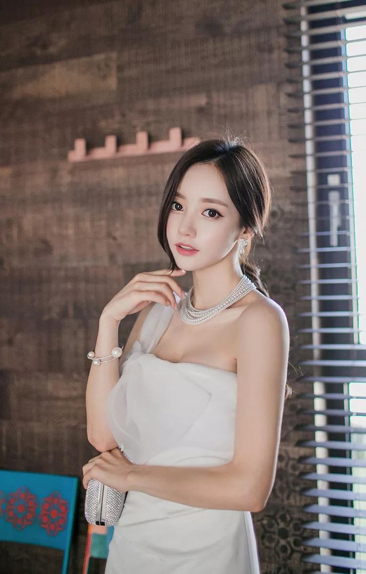 South Korea's first model Sun Yunzhu - iMedia