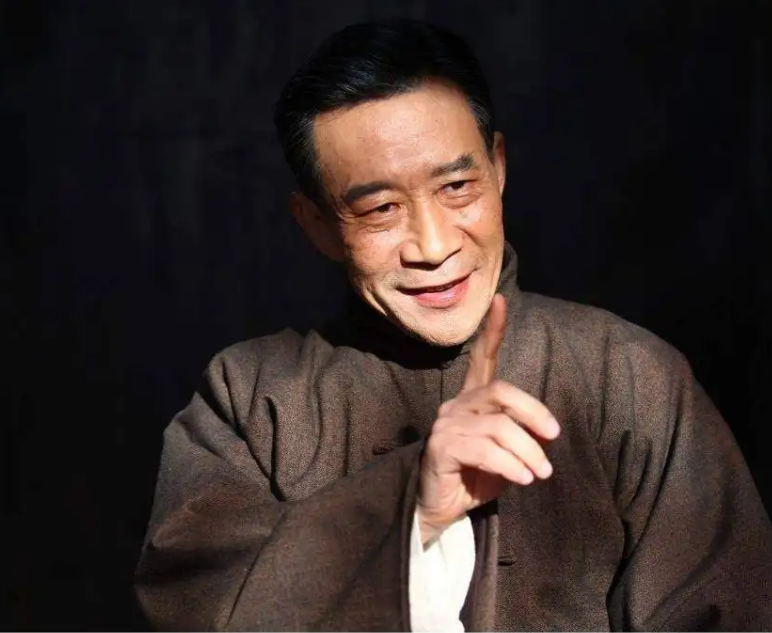 Guo Jingyu won the beautiful wife by "deception" and questioned the ...