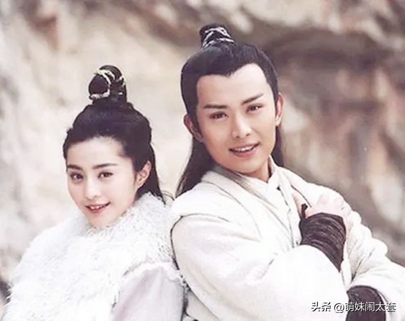 Huang Haibing brings goods to Internet celebrities, twisting his waist ...