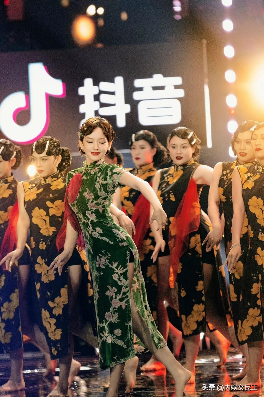 Foreign netizens are impressed by Cheng Xiaoai's Jibaro dance ...