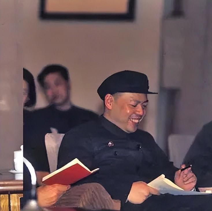 Who promoted Yao Wenyuan vigorously back then? What happened to her later? - iNEWS