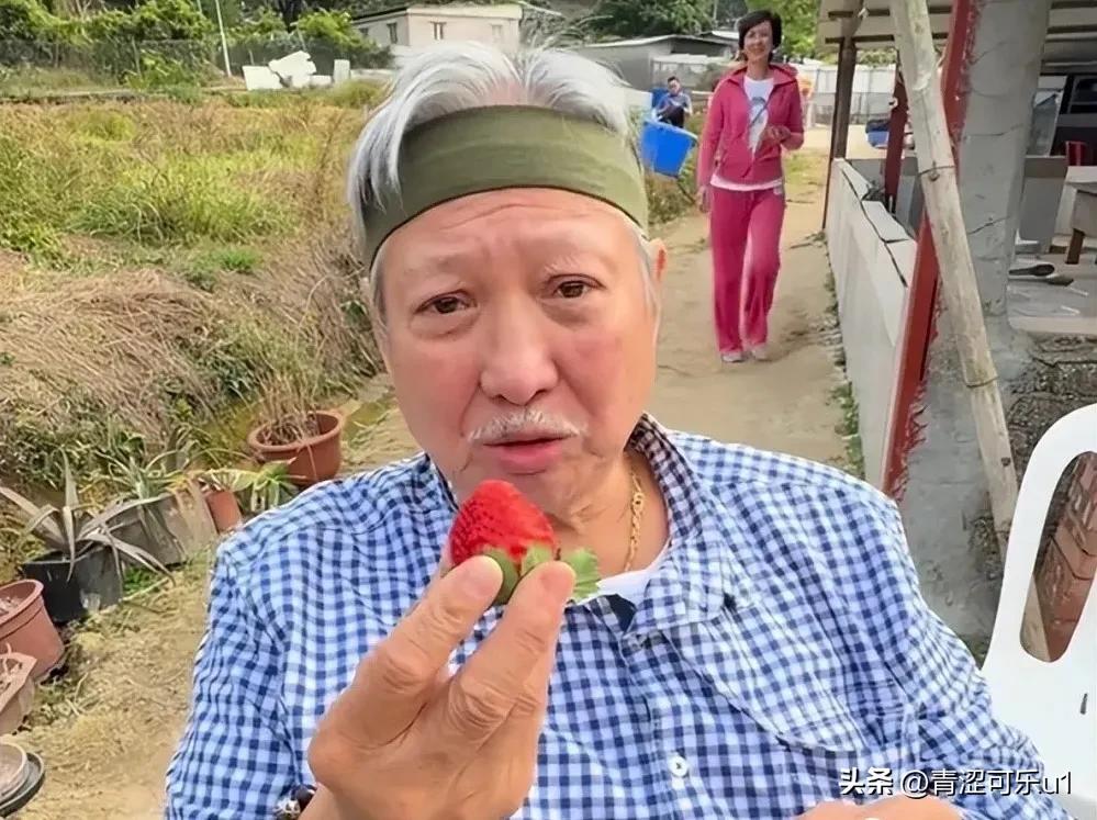 A generation of kung fu superstar Sammo Hung now travels in a ...