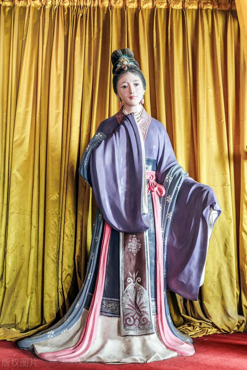 When Emperor Xiaohui passed away, Empress Lu could only cry but couldn ...