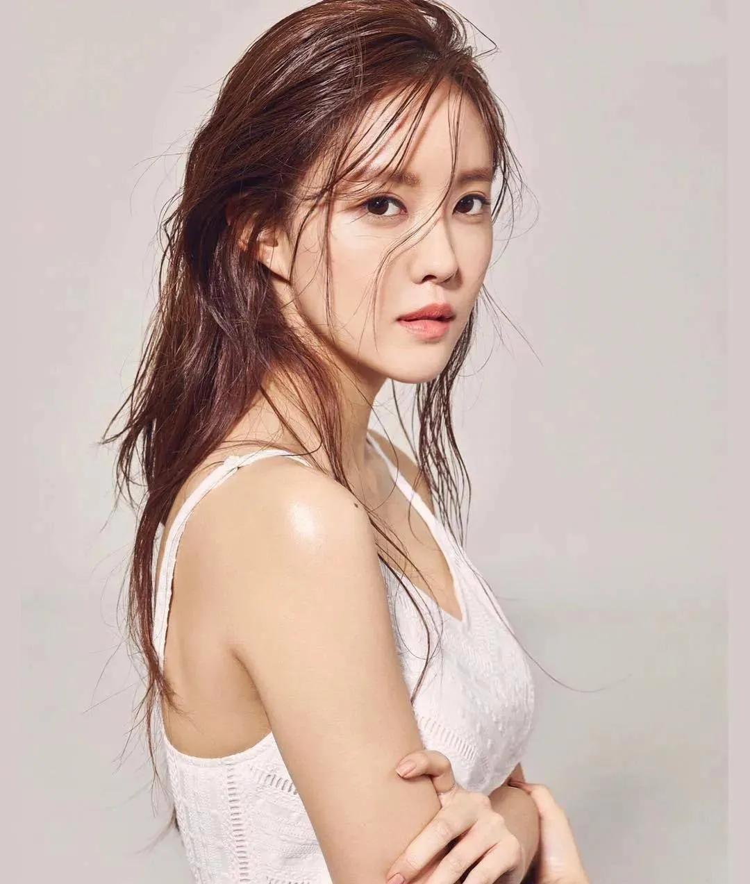 Park Hyomin's beautiful picture - iNEWS